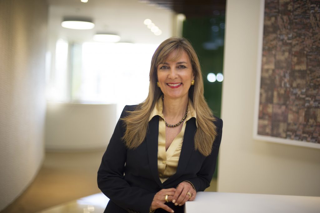 Alexandra Kissling: Transformando a la sociedad por medio del liderazgo ...