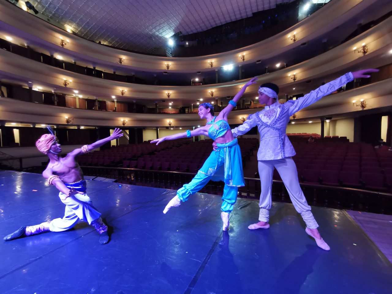 Aladino llega al Teatro Melico Salazar a cargo de la Compañía Ballet ...